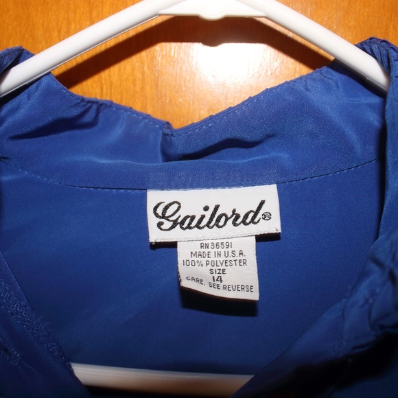 GAILORD | Tops | Vintage Gorgeous Gailord Long Sl Button Up Blouse ...